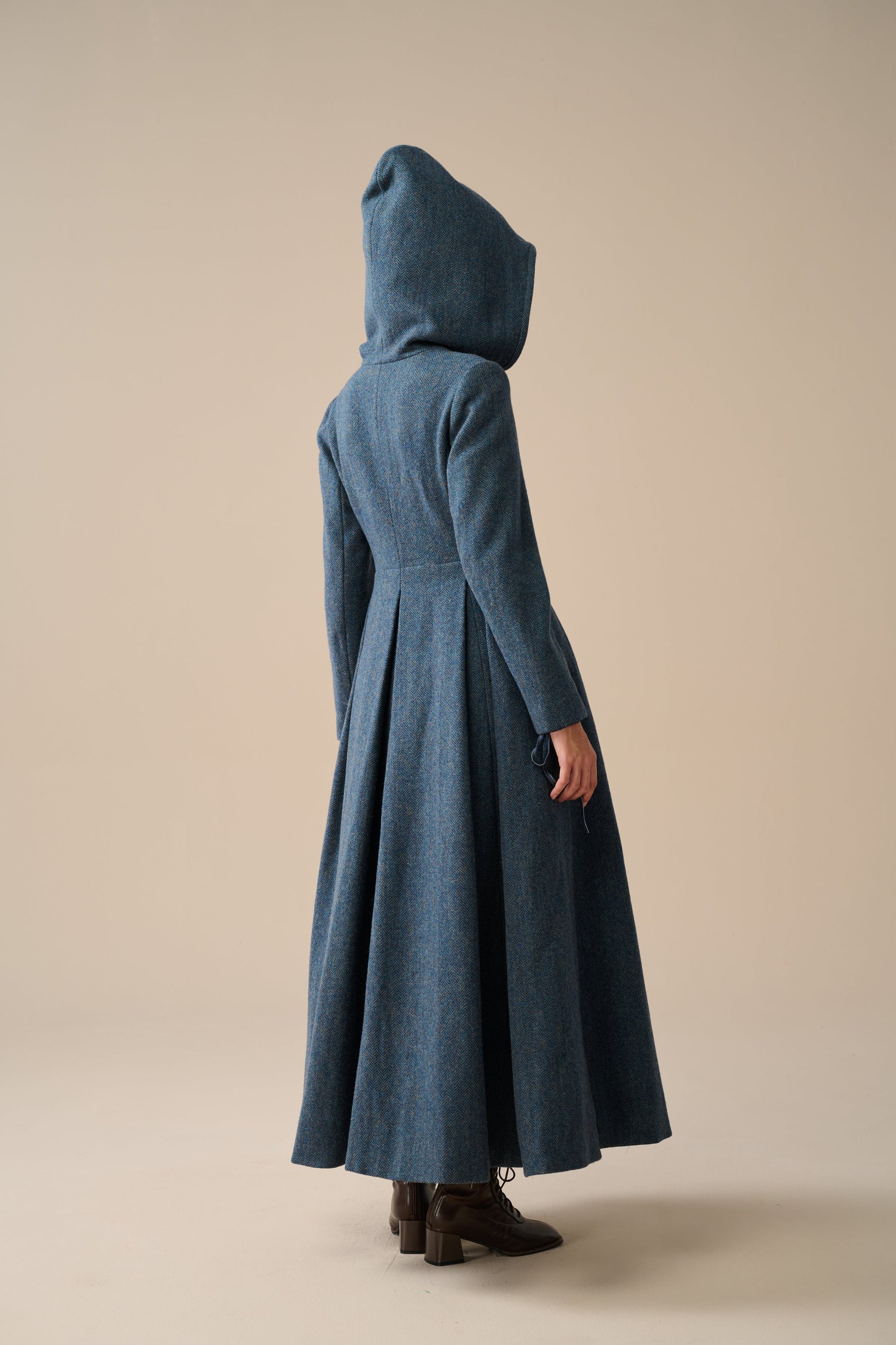 My Fair Lady 26 | Hooded Wool Coat – Linennaive