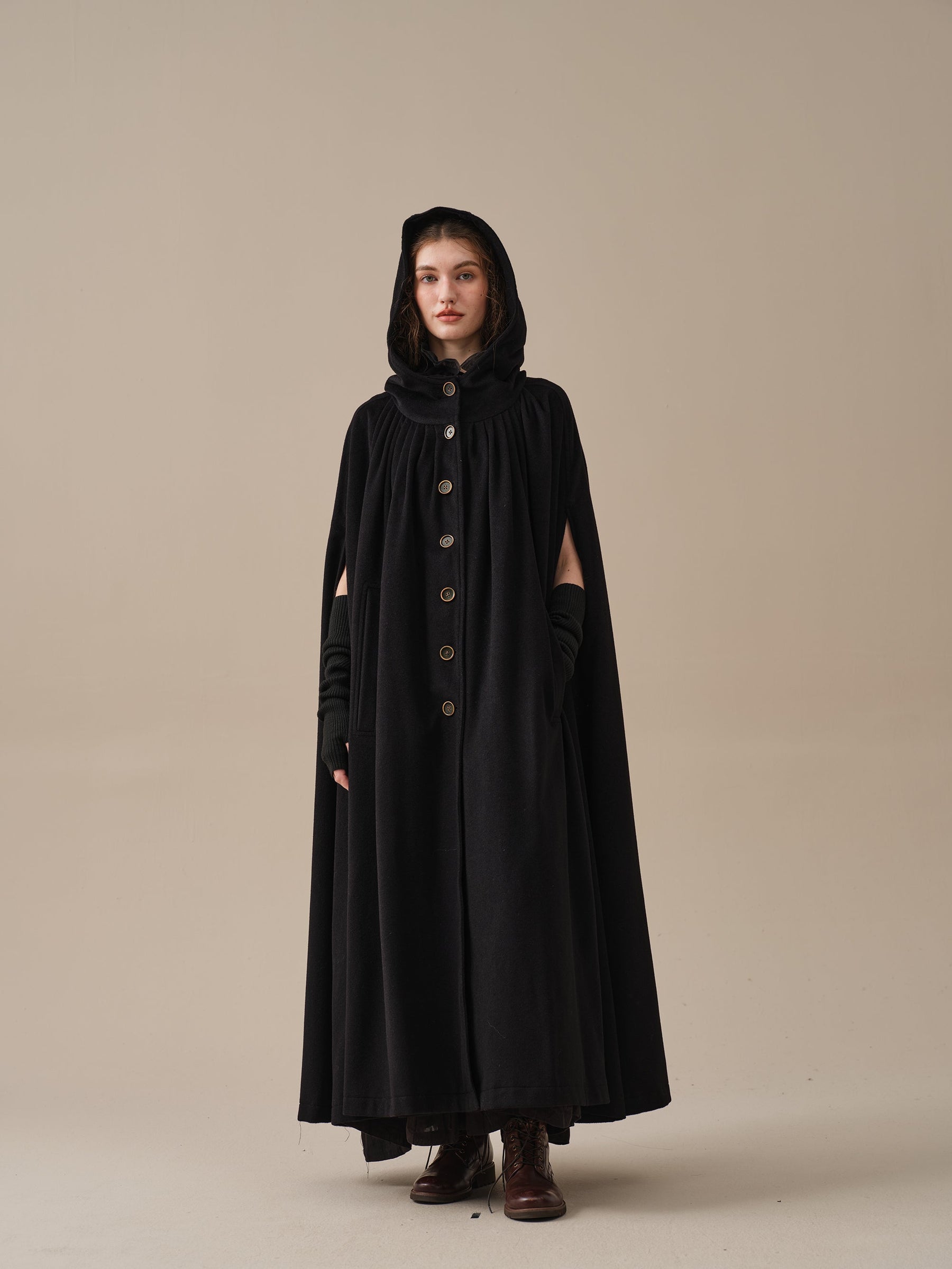 ARIEL 14 | HOODED WOOL CLOAK COAT – Linennaive