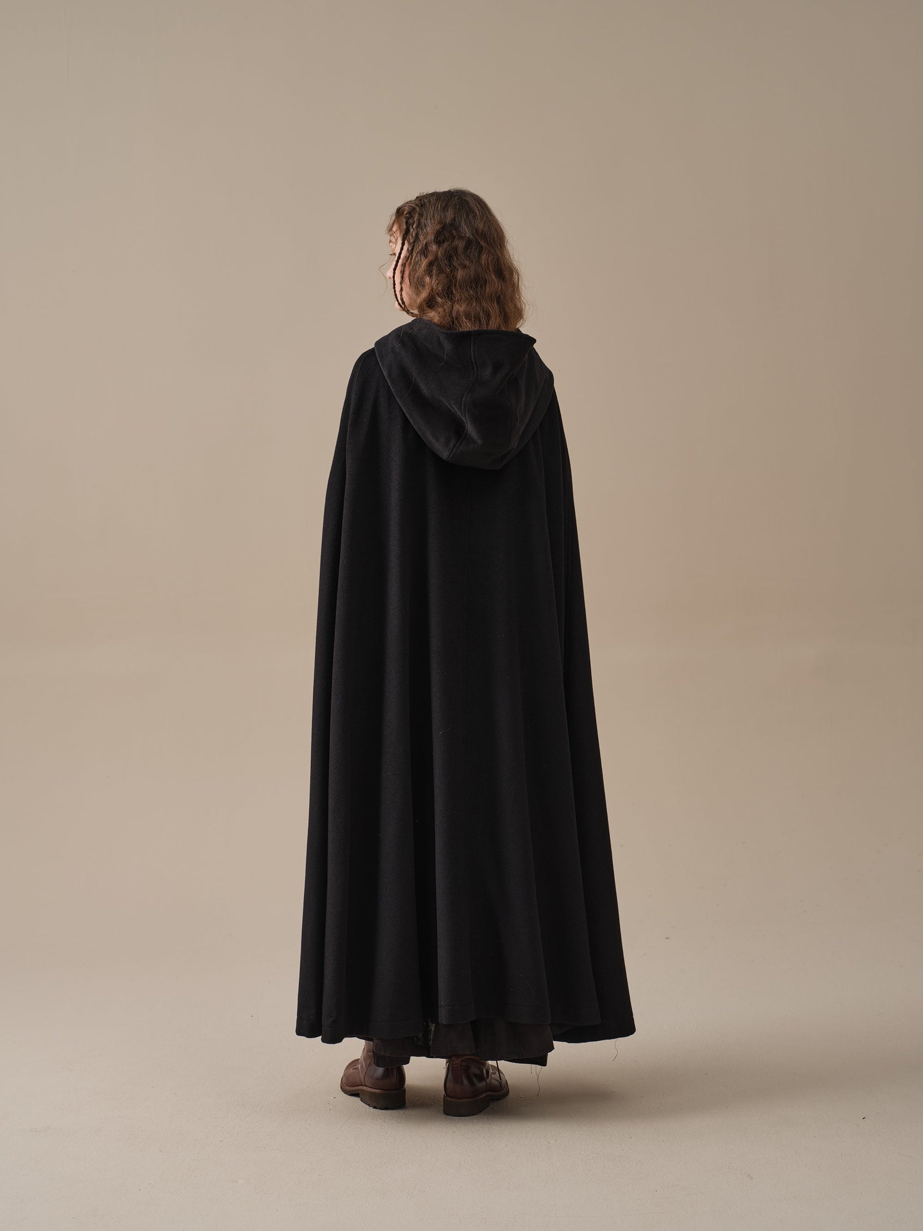 ARIEL 14 | HOODED WOOL CLOAK COAT – Linennaive