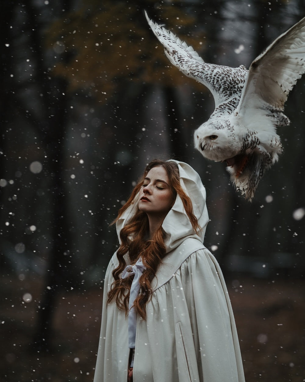 Perfumer 33 | white wool cloak wedding cape – Linennaive