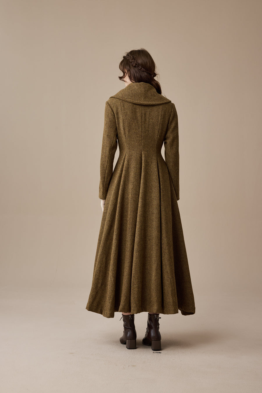 Gemma 17 | 100% wool victorian coat – Linennaive