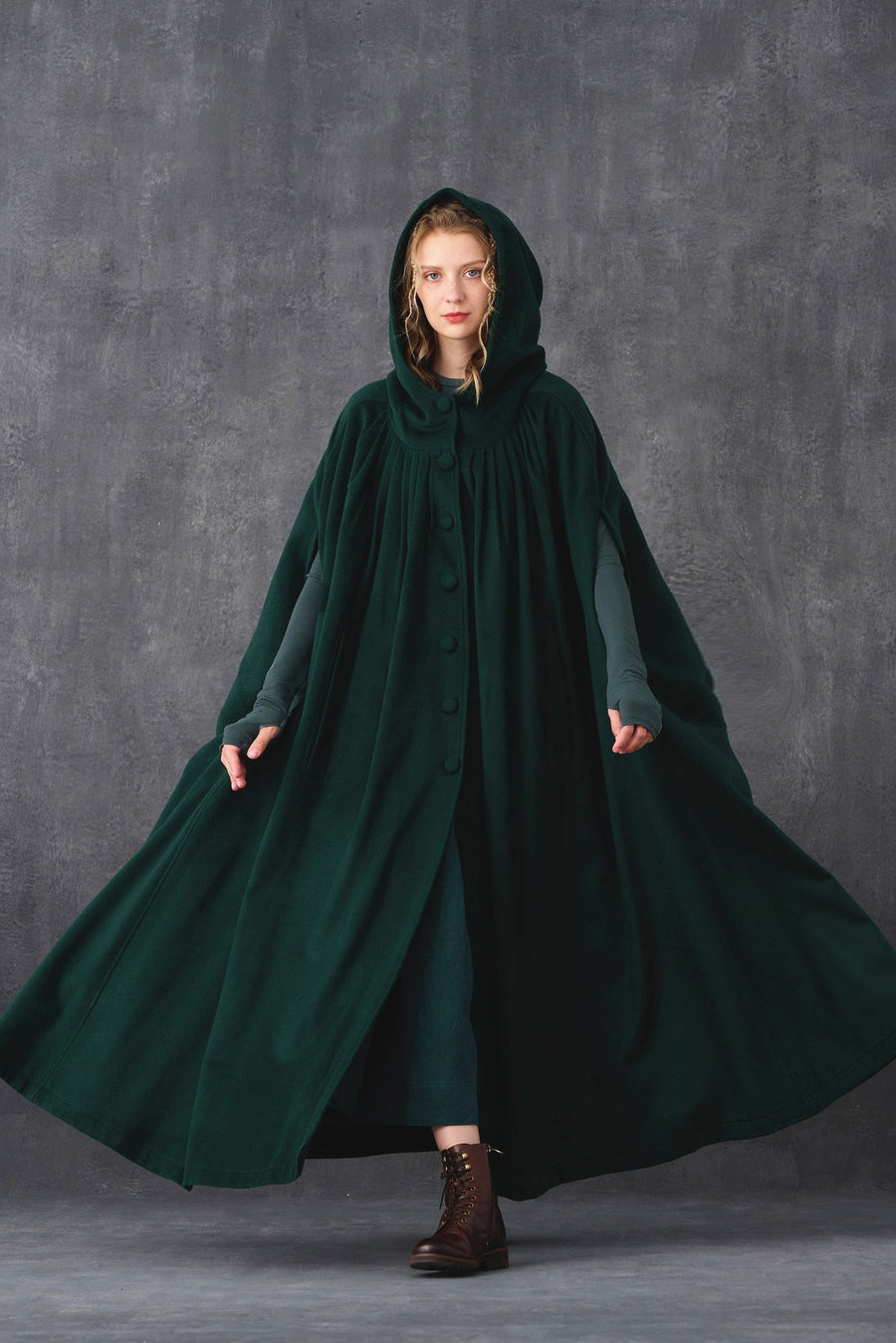 ARIEL 14 | HOODED WOOL CLOAK COAT – Linennaive