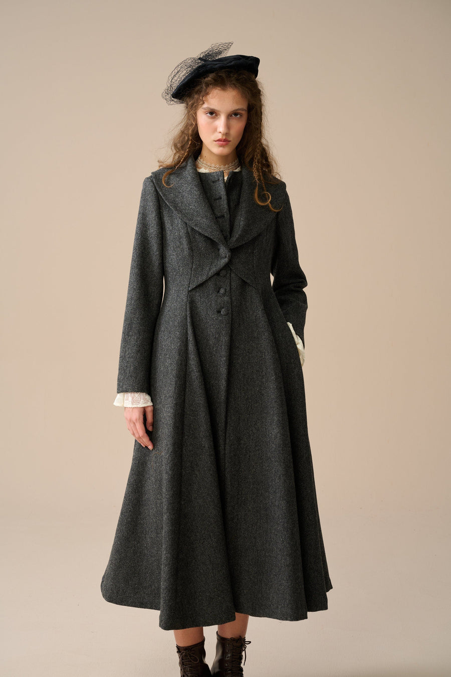 Gemma 17 | 100% wool victorian coat – Linennaive