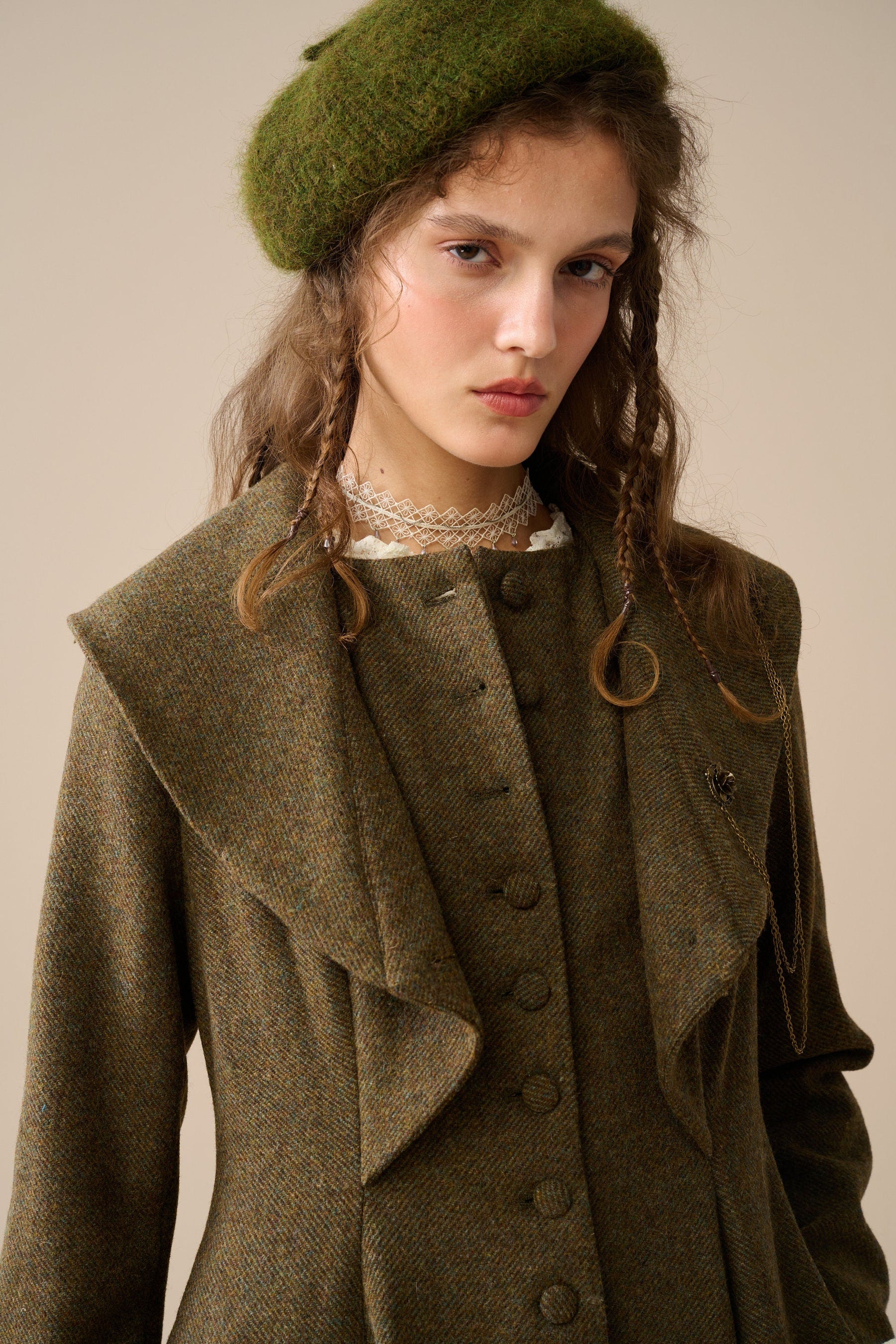 Gemma 17 | 100% wool victorian coat – Linennaive