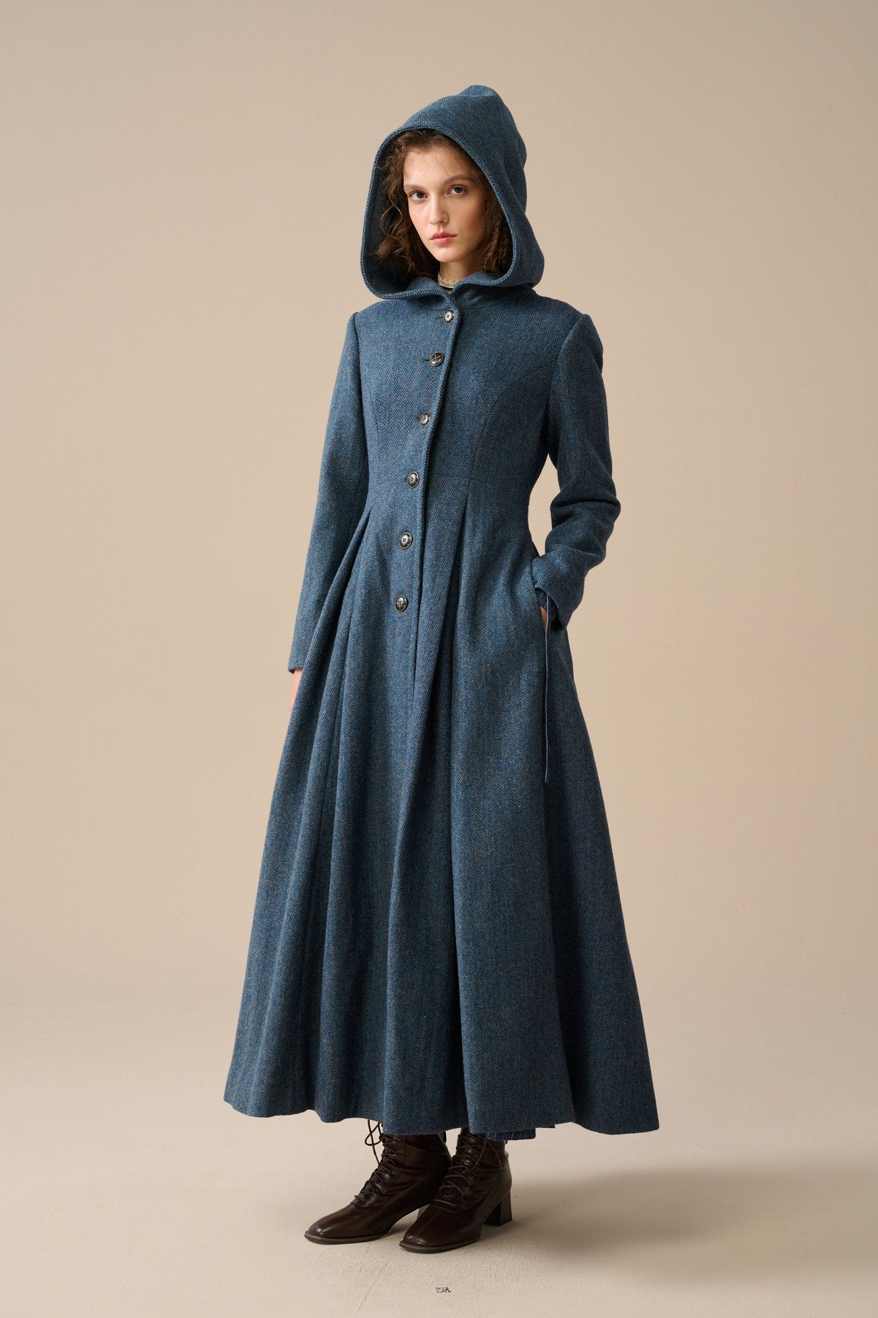 My Fair Lady 26 | Hooded Wool Coat – Linennaive