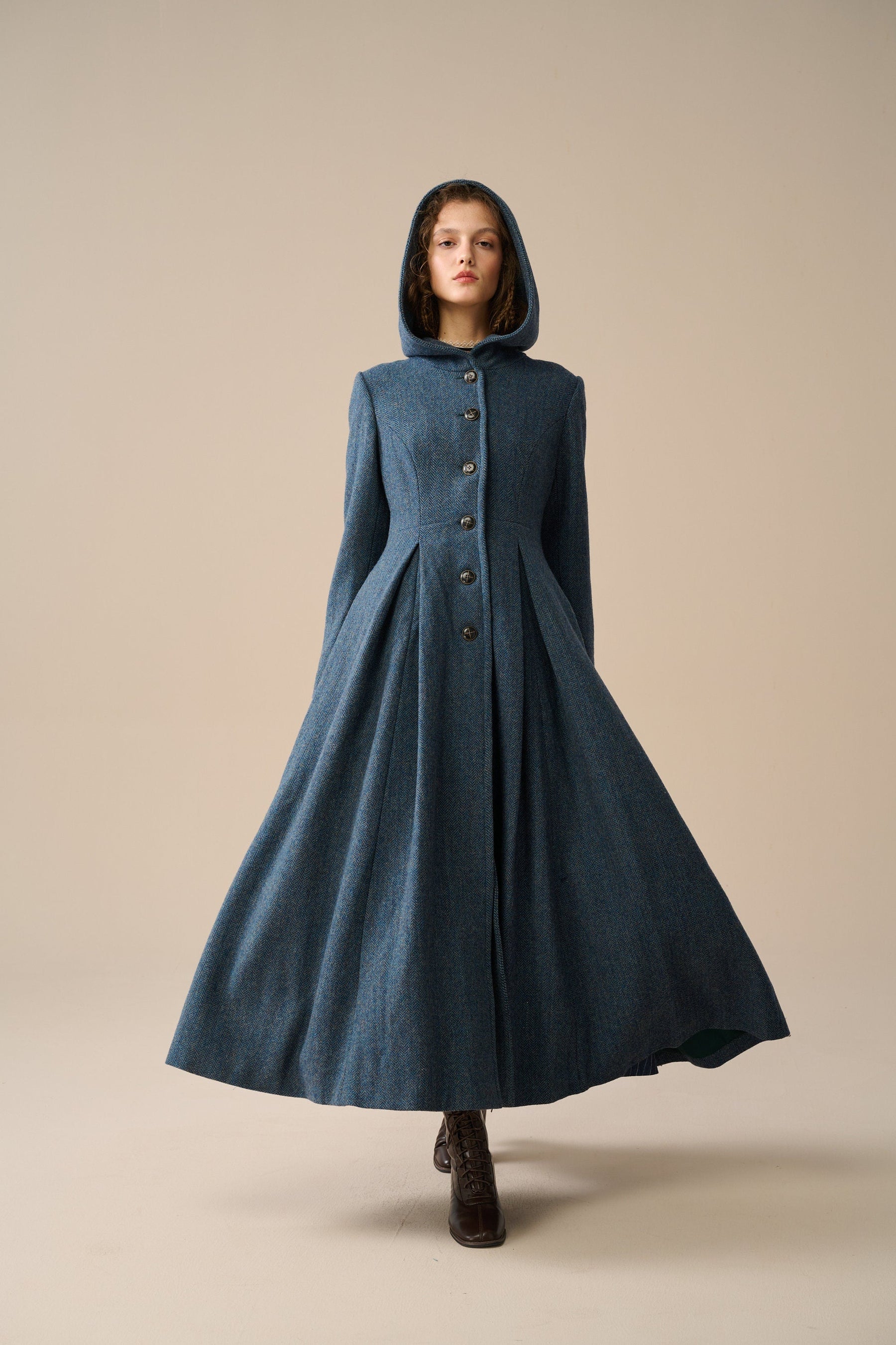 My Fair Lady 26 | Hooded Wool Coat – Linennaive