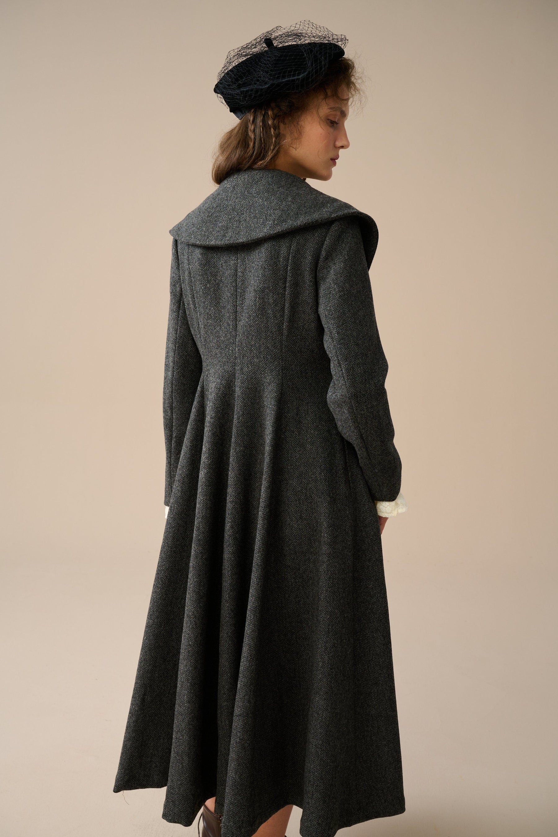 Gemma 17 | 100% wool victorian coat – Linennaive