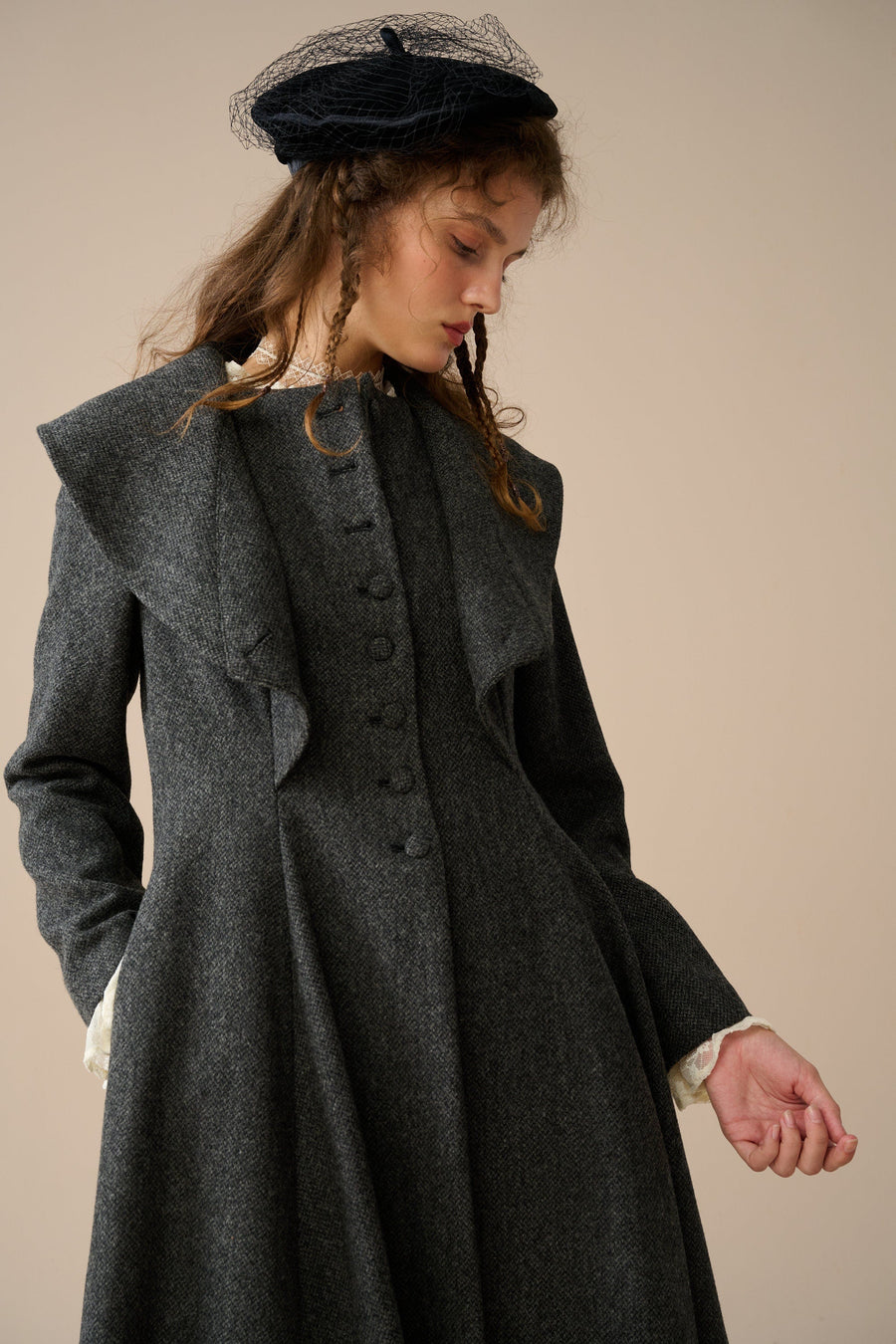 Gemma 17 | 100% wool victorian coat – Linennaive