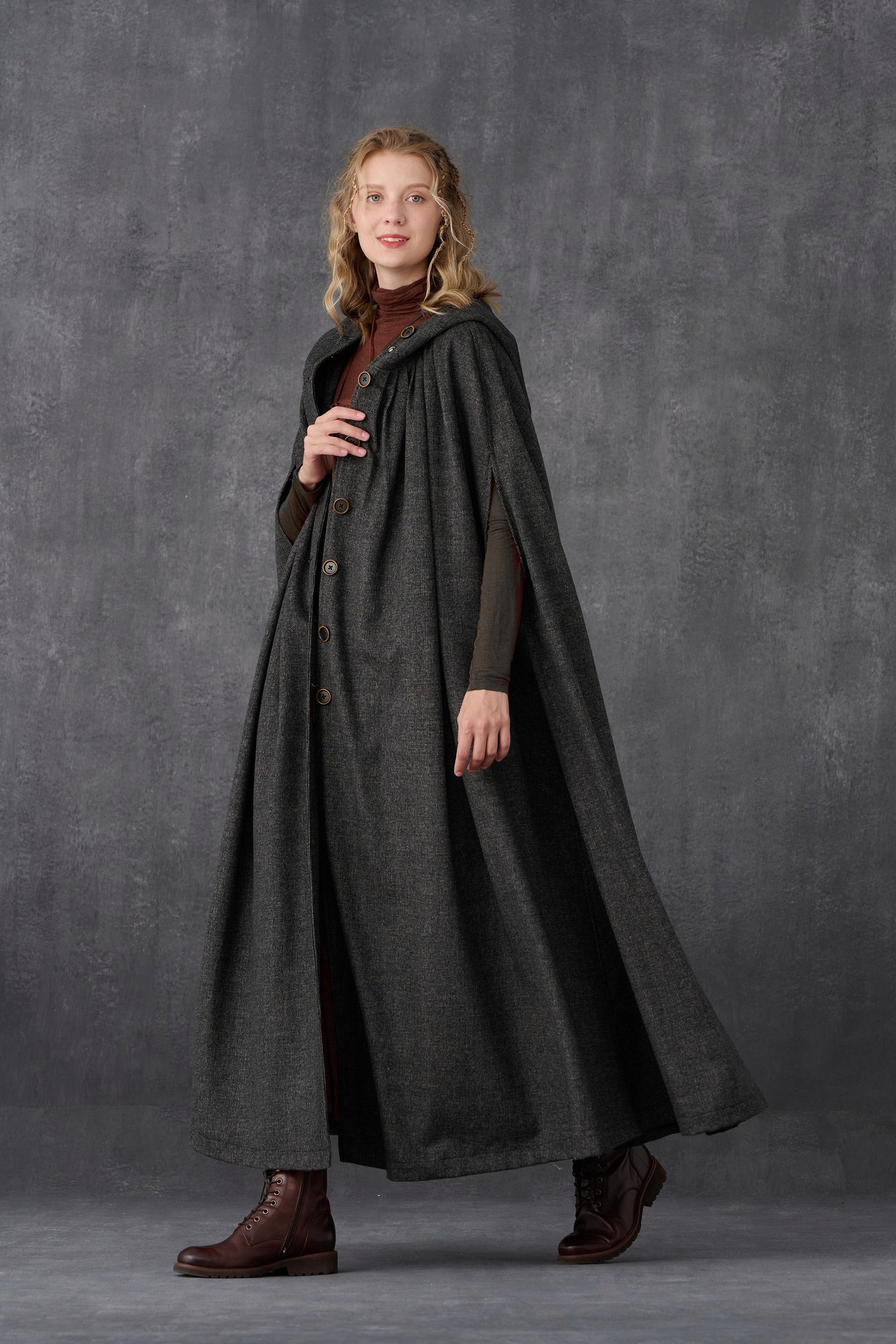 ARIEL 14 | HOODED WOOL CLOAK COAT – Linennaive