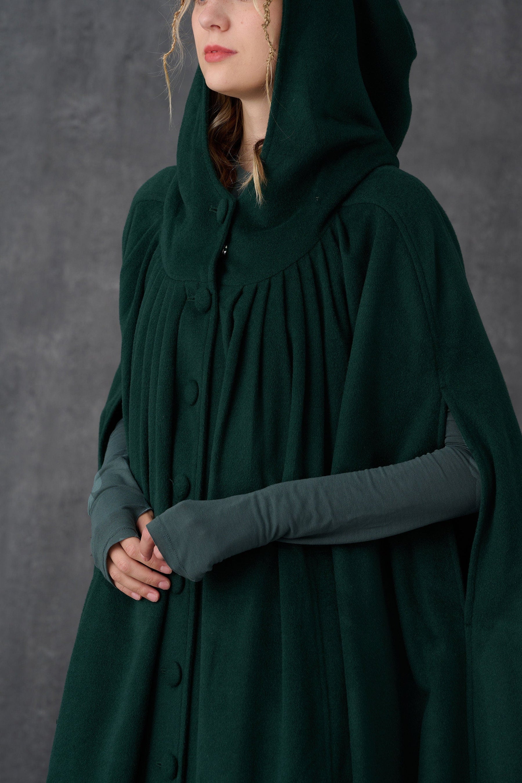 ARIEL 14 | HOODED WOOL CLOAK COAT – Linennaive