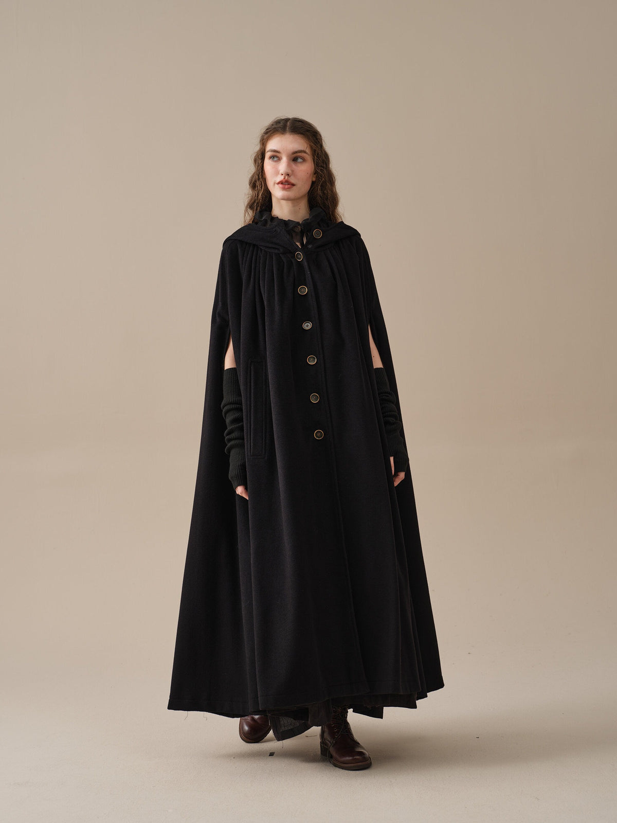 ARIEL 14 | HOODED WOOL CLOAK COAT – Linennaive