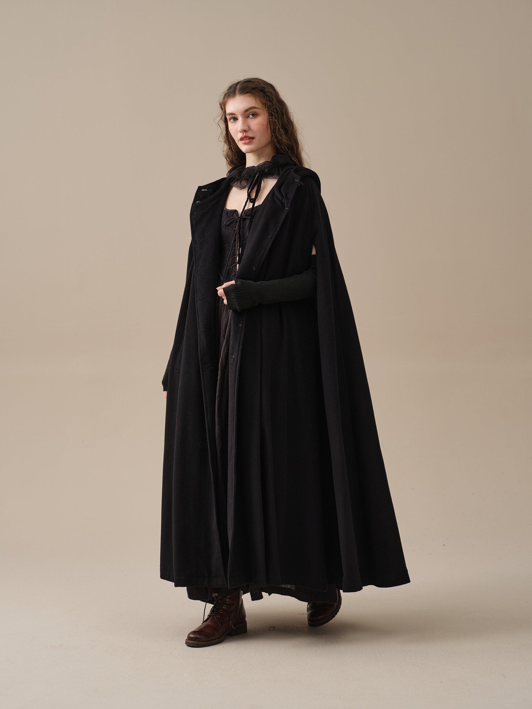 ARIEL 14 | HOODED WOOL CLOAK COAT – Linennaive